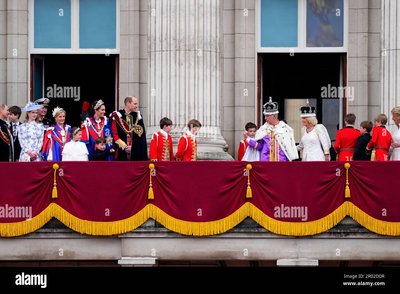 Britain's King Charles III and Queen Camilla stand on the balcony of ...