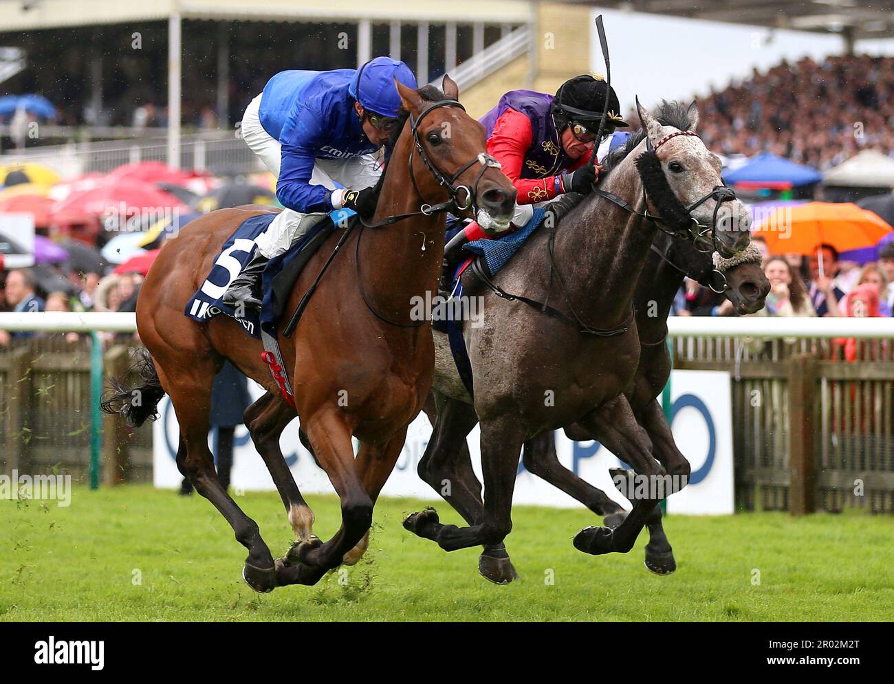 King of Conquest Ridted by Jockey William Buick (Left) gewinnt die ...
