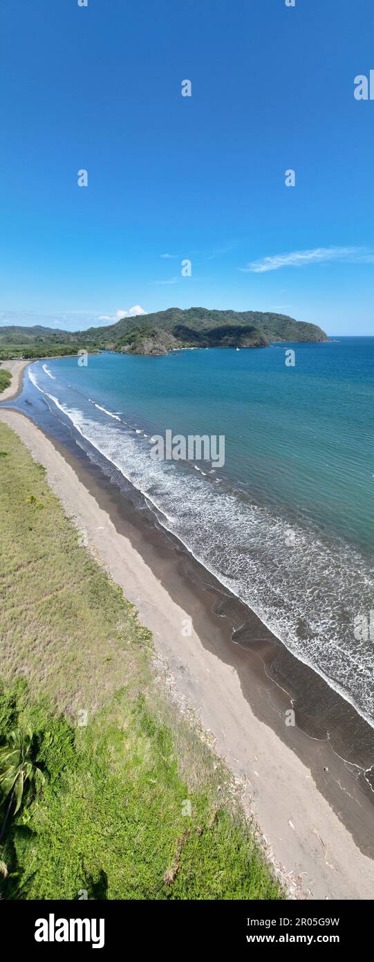 Erleben Sie den ultimativen tropischen Kurzurlaub am Tambor Beach im ...