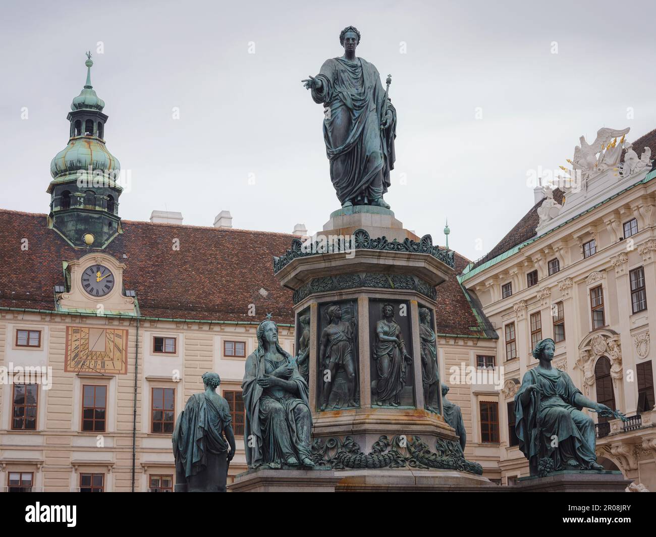 Innerer Burghof des Hofburger Kaiserpalastes, Teil der Hofburg mit ...