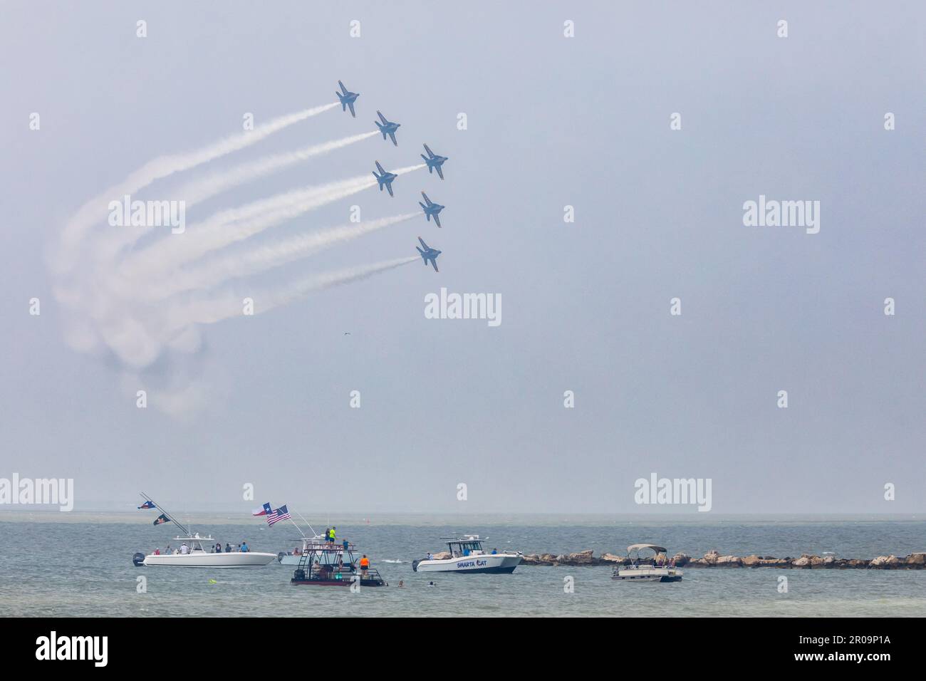 Die USA Die Navy Blue Angels sind die Schlagzeile der 2023 Wings Over ...