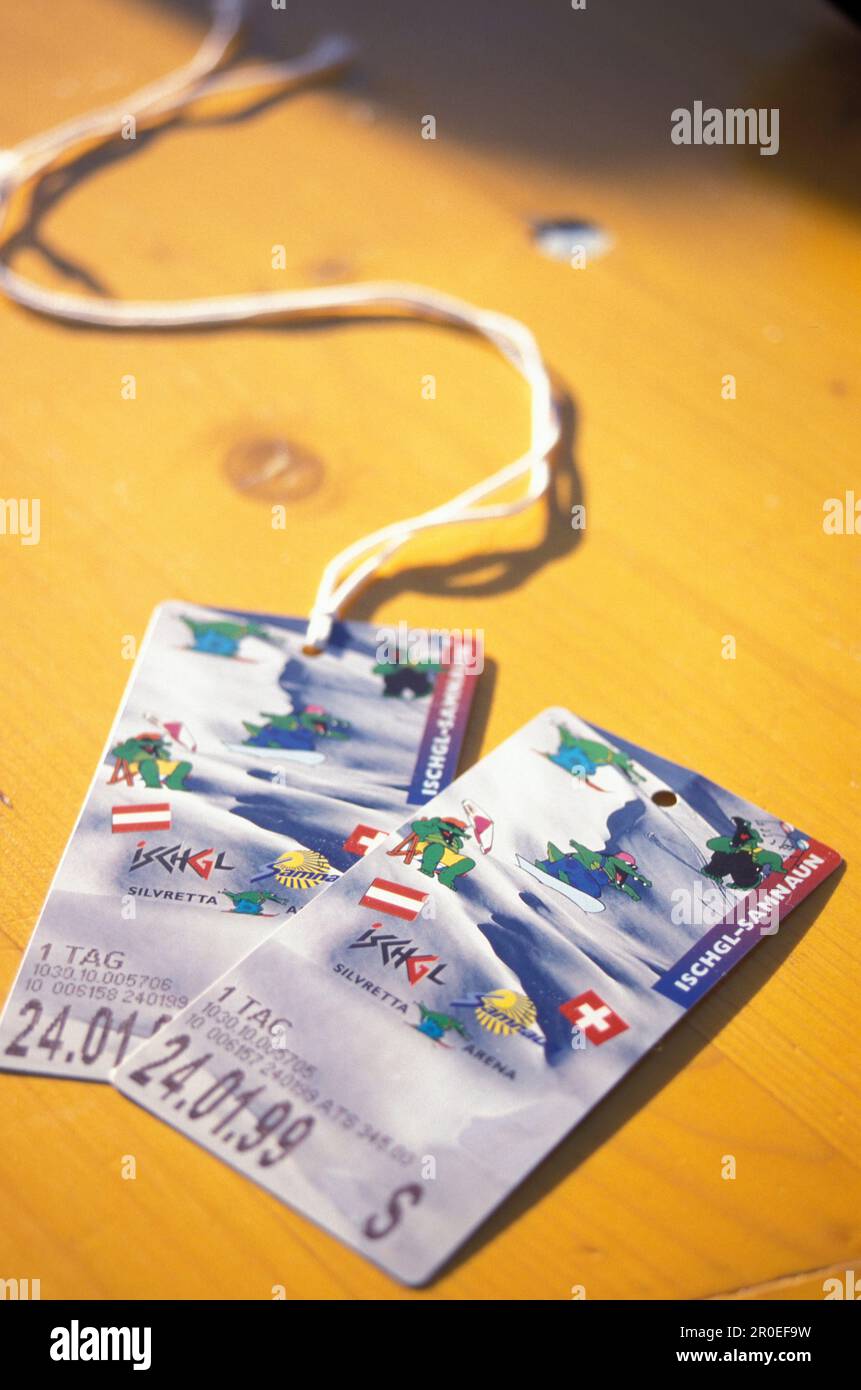 Skipass karte -Fotos und -Bildmaterial in hoher Auflösung – Alamy