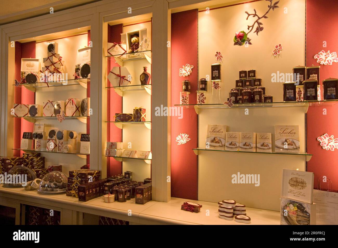 Confiserie produkte -Fotos und -Bildmaterial in hoher Auflösung – Alamy