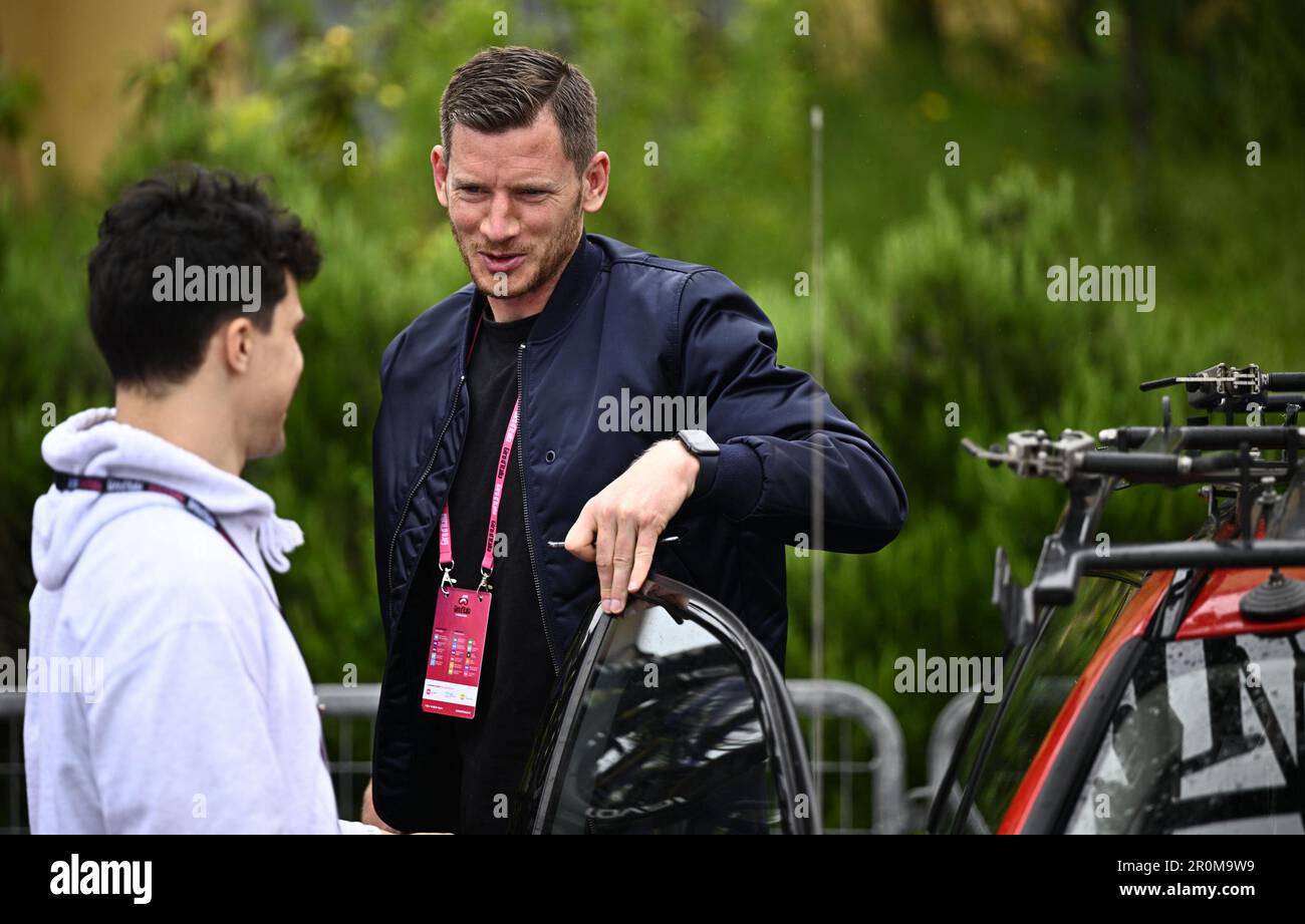 Venosa, Italien. 09. Mai 2023. „Average Rob“ (Robert Van Impe) und Anderlecht-Spieler Jan ...