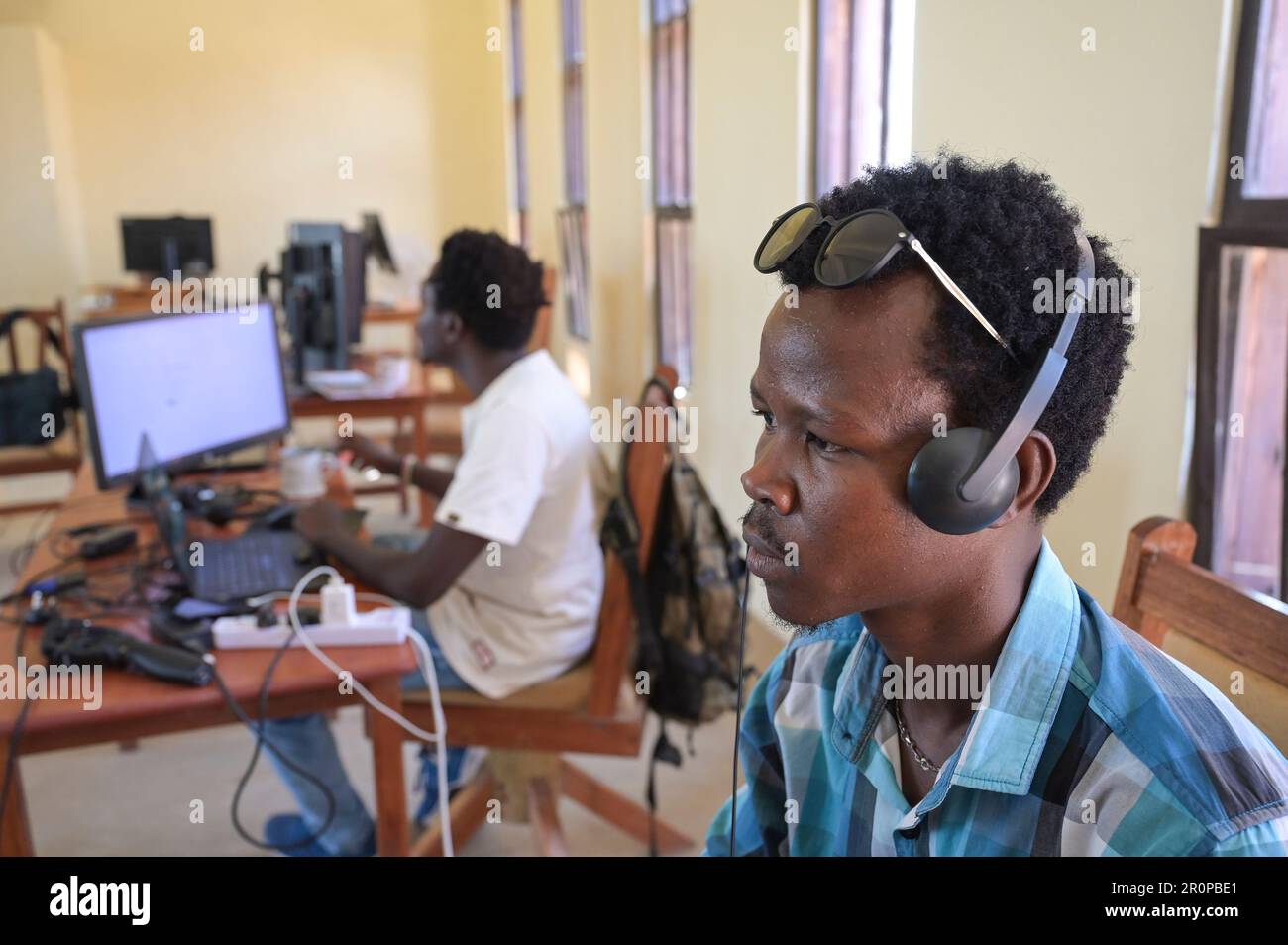 KENIA, Turkana, ICT Campus von Loropio, Initiative Learning Lions ...