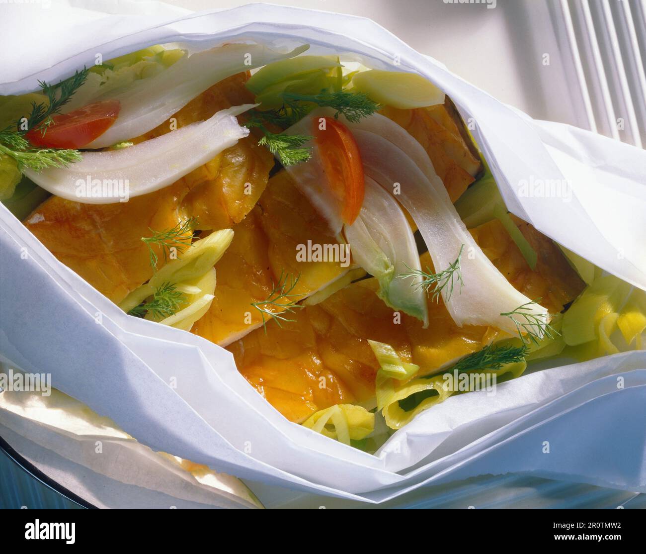 Paper frills -Fotos und -Bildmaterial in hoher Auflösung – Alamy