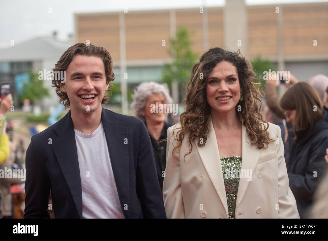 Brüssel, Belgien. 11. Mai 2023. Die Schauspielerin Anna Drijver (R ...