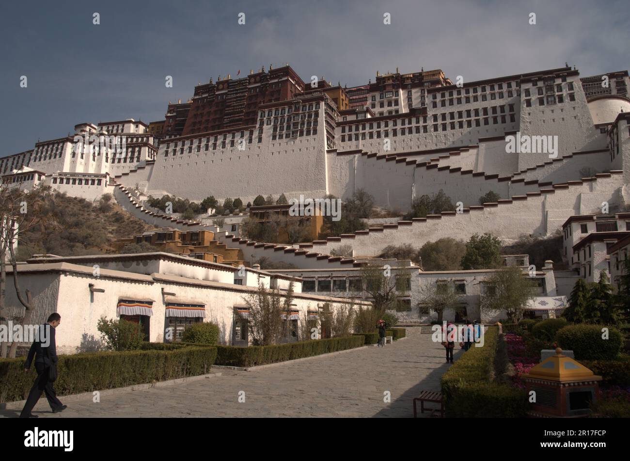 Volksrepublik China, Tibet, Lhasa: Potala-Palast, erbaut auf Anordnung ...