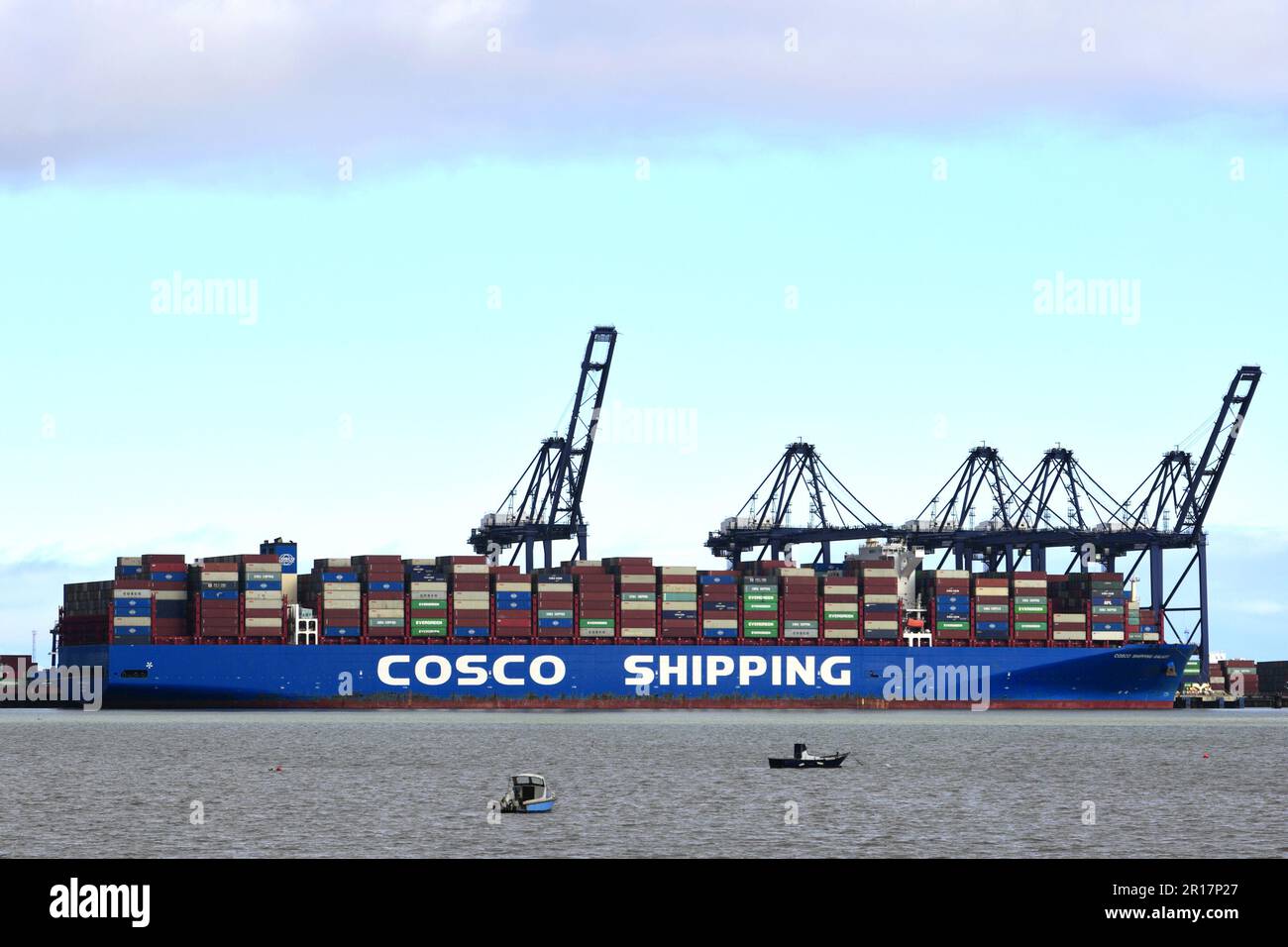 Cosco shipping containerschiffe -Fotos und -Bildmaterial in hoher ...