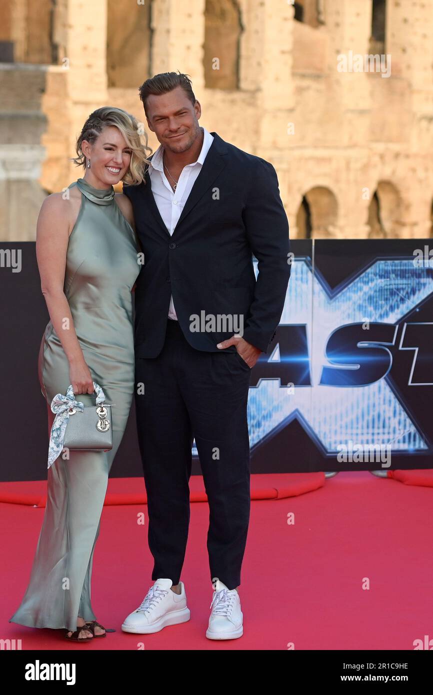 Rom, Italien. 12. Mai 2023. Catherine Ritchson (l) und Alan Ritchson (r ...