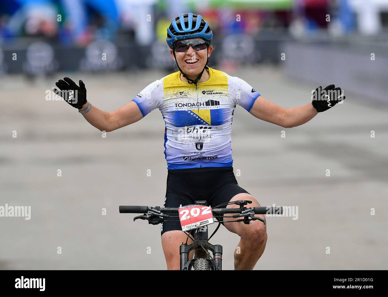 Lejla Njemcevic aus Bosnien und Herzegowina gewinnt im Rahmen der UCI ...