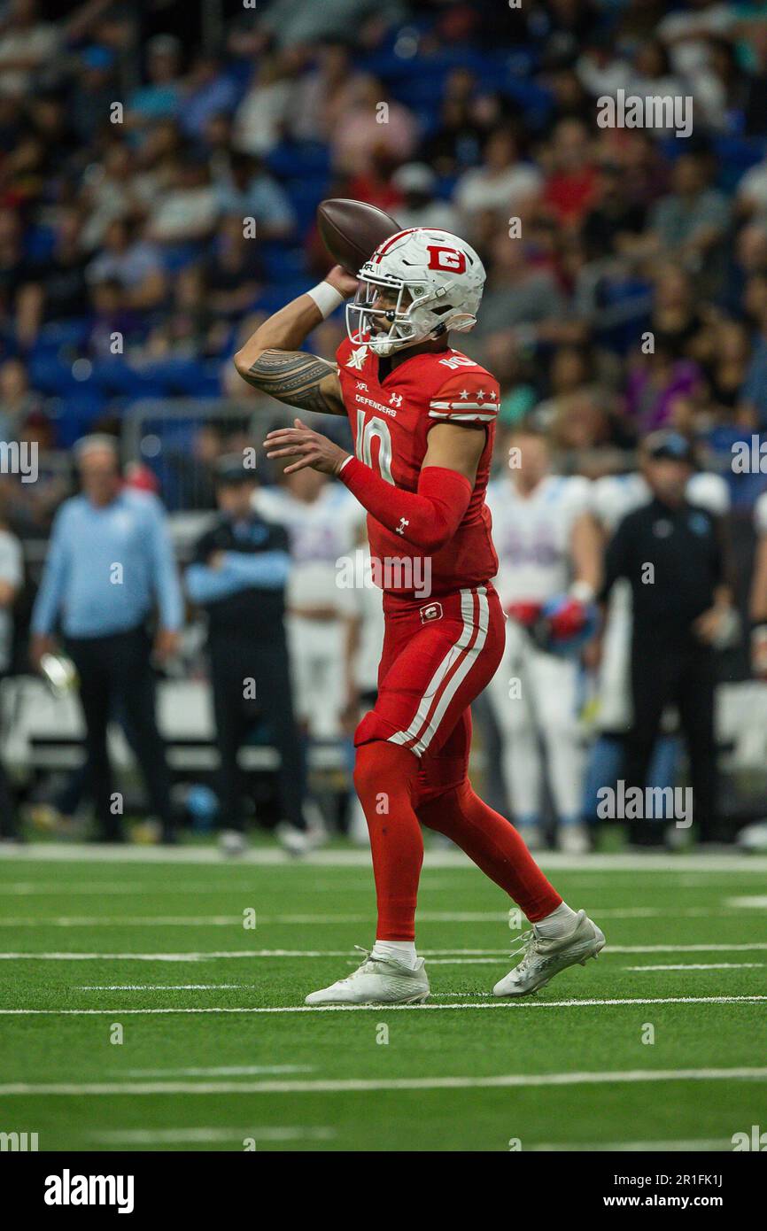 SAN ANTONIO, TX - MAY 13: DC Defenders Jordan Ta'amu (10) throws a pass ...