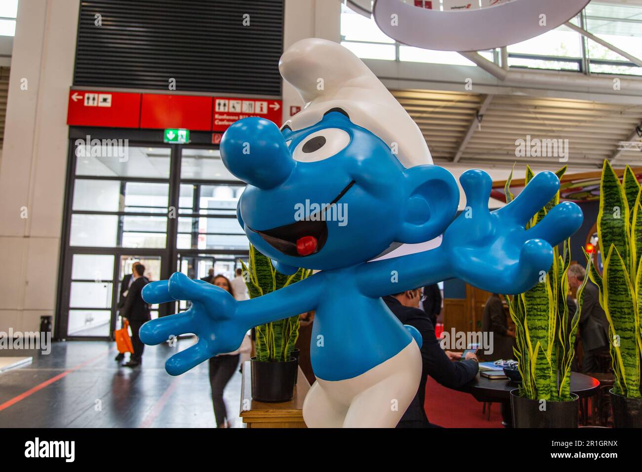 Schlumpf logo -Fotos und -Bildmaterial in hoher Auflösung – Alamy