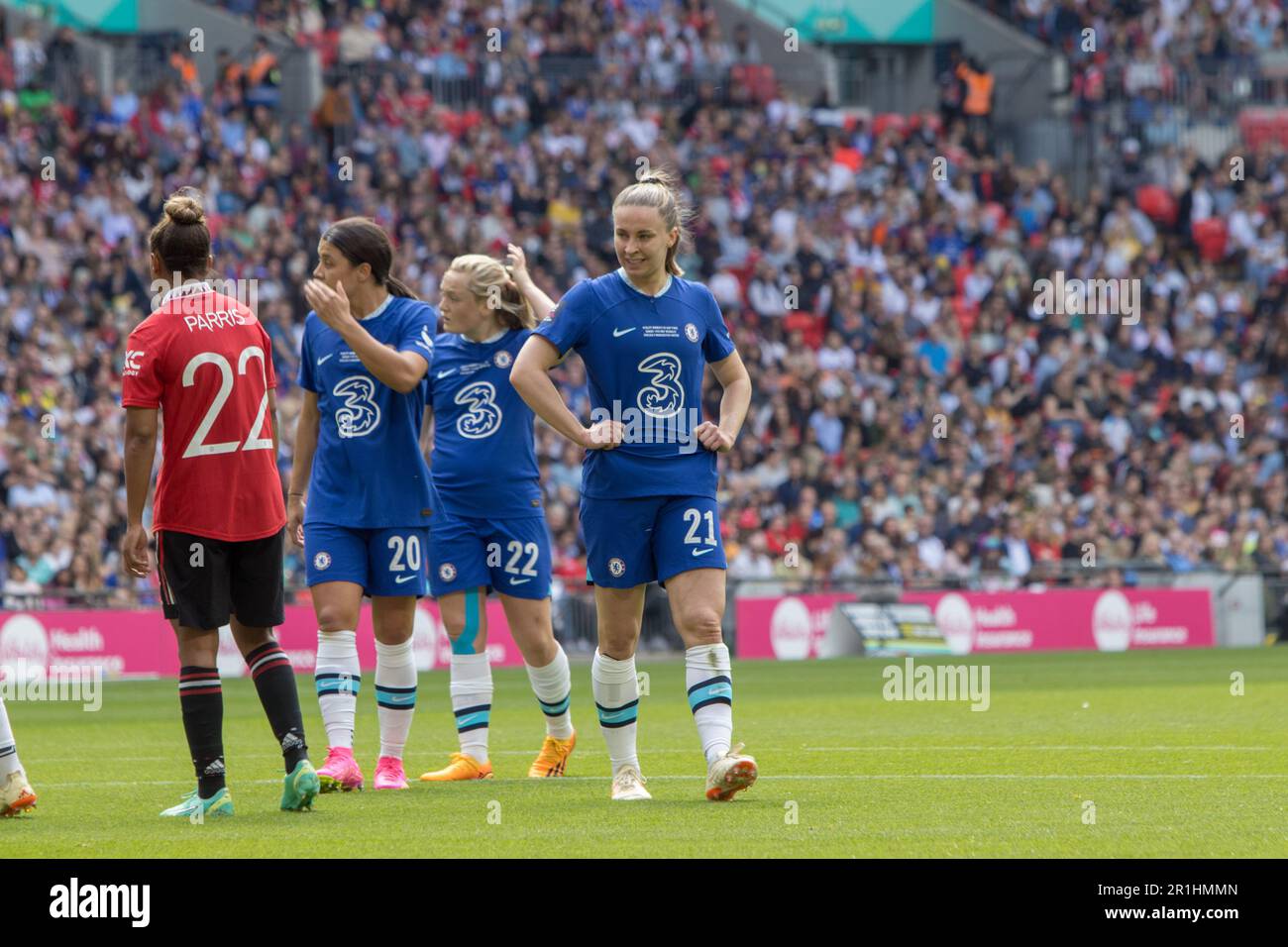 Niamh phillips -Fotos und -Bildmaterial in hoher Auflösung – Alamy
