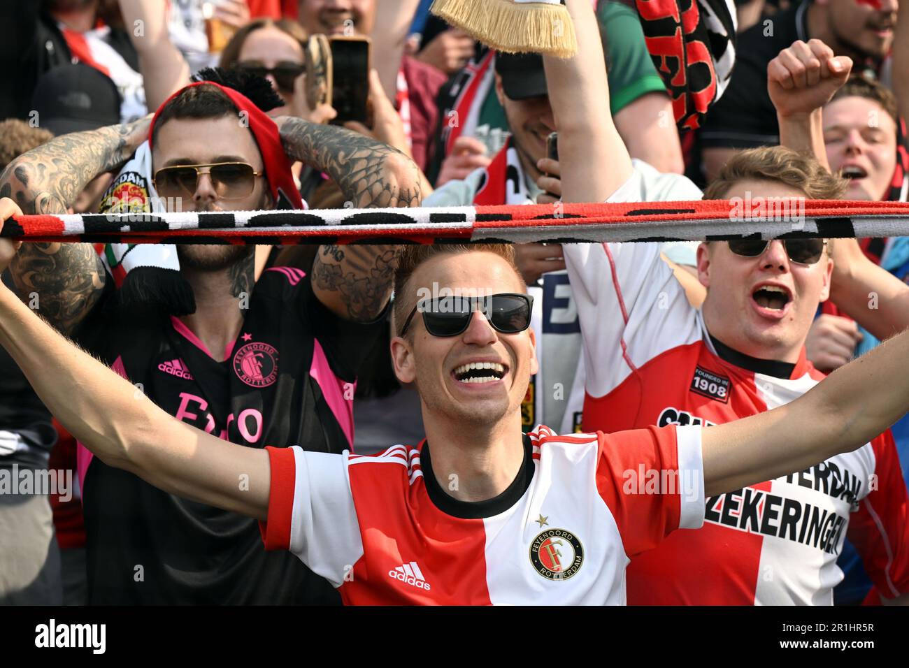 ROTTERDAM - Feyenoord-Fans während des niederländischen Premier-League ...