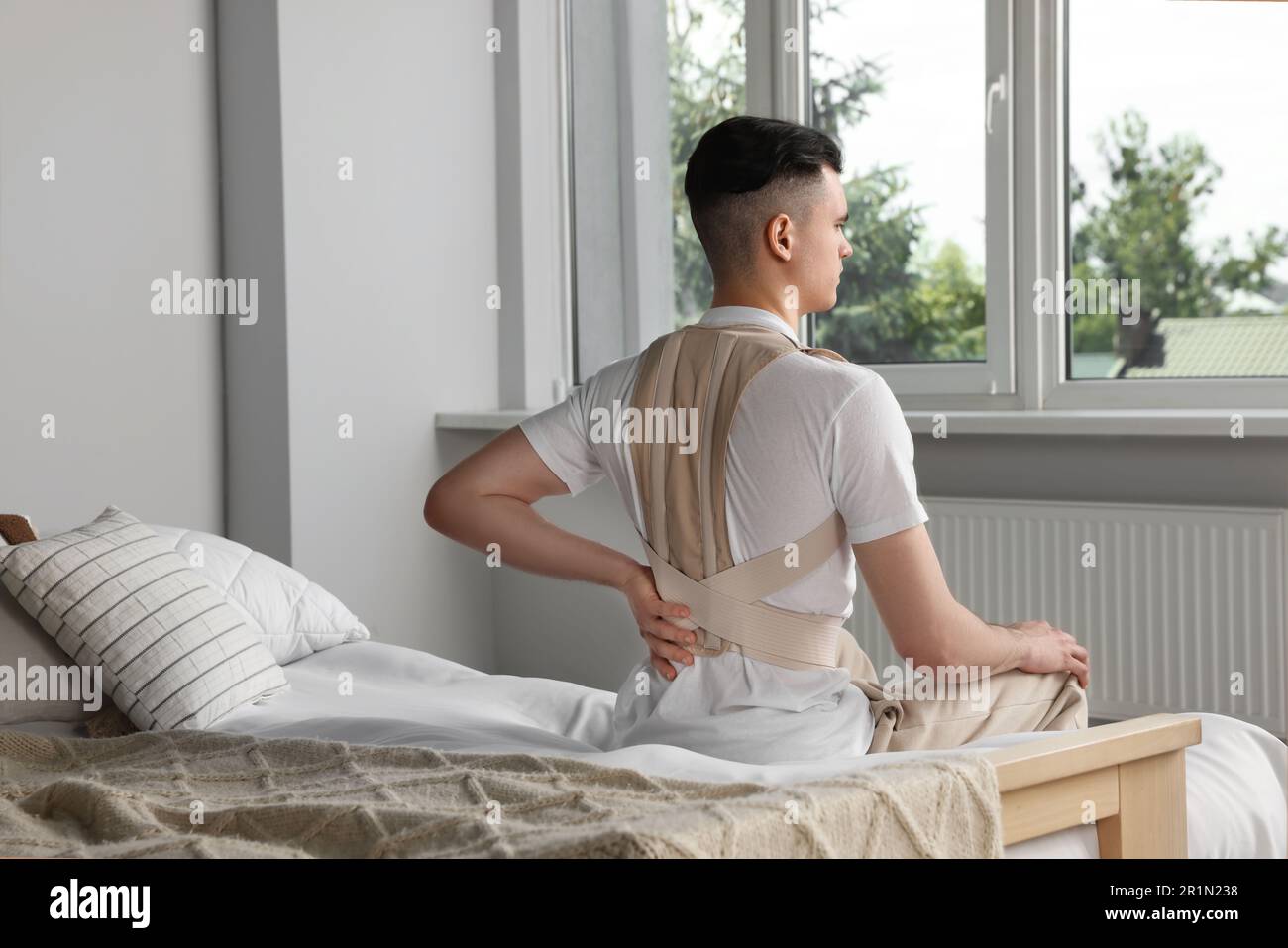 Skoliose korsett -Fotos und -Bildmaterial in hoher Auflösung – Alamy