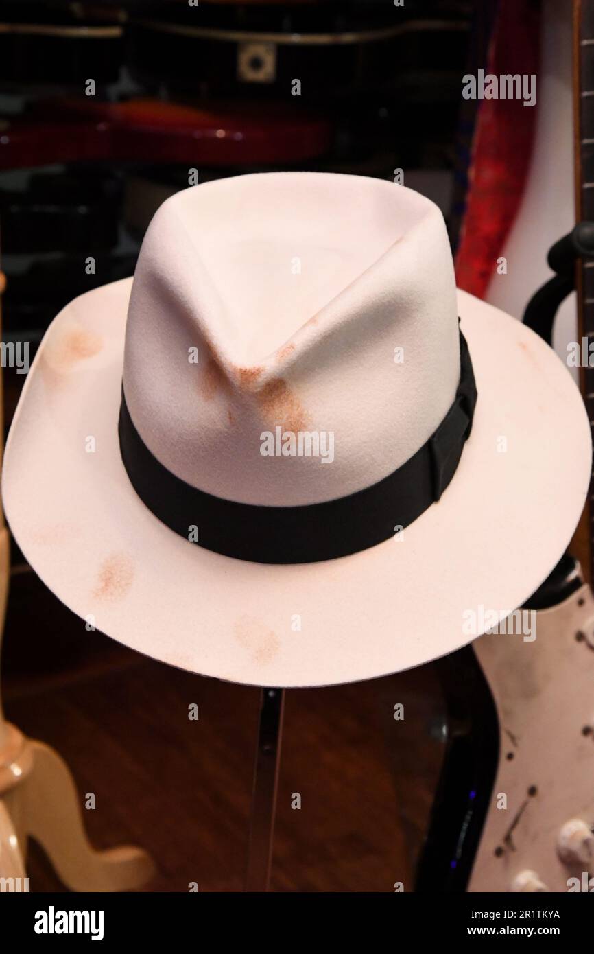 Michael Jackson Smooth Criminal Hat Michael Jackson Statue 1/3 Michael