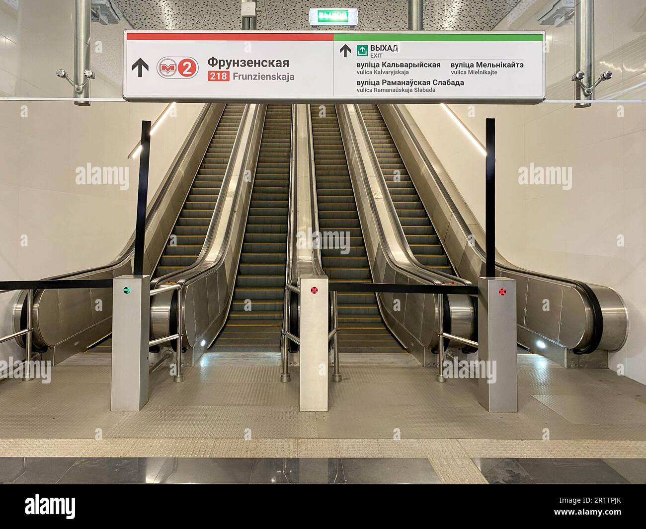 Moderne Luxus-Rolltreppen mit Treppentreppe Rolltreppe in Community ...