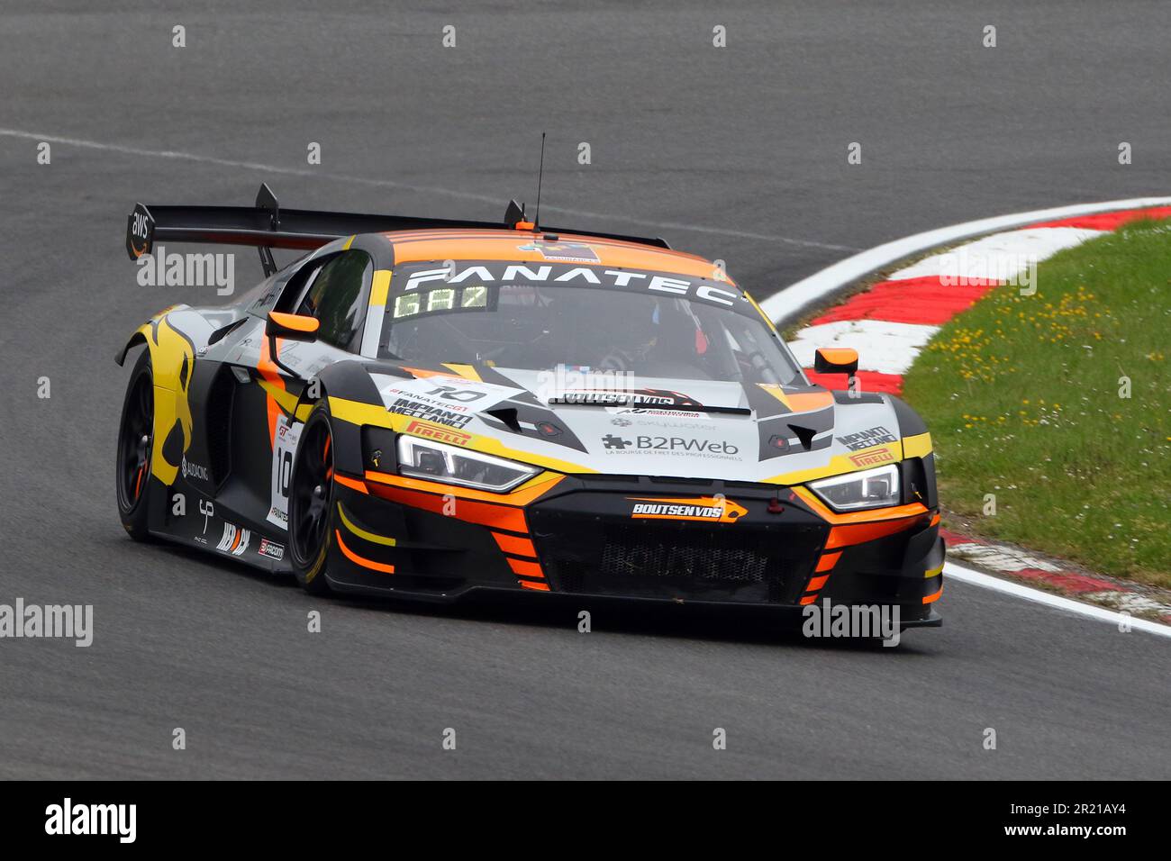 Cesar Gazeau – Boutsen VDS – Fahren des Audi R8 LMS evo II GT3 Nummer ...