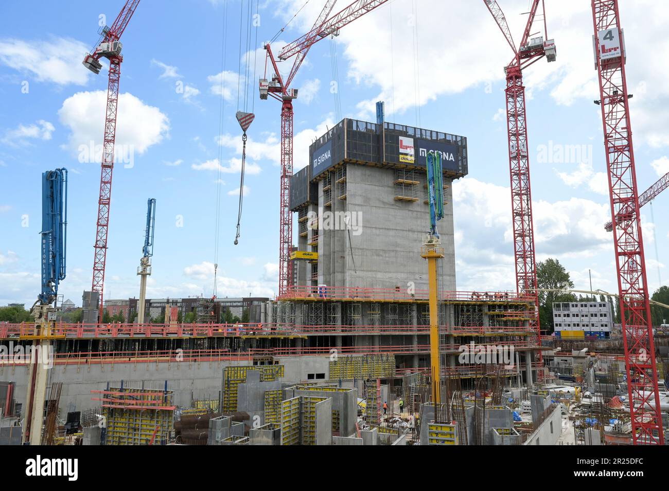 DEUTSCHLAND, Hamburg, Hafenstadt, Baustelle Elb Tower der Signa Holding ...