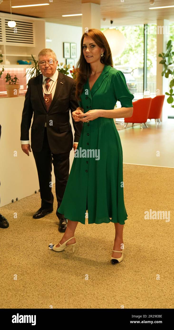 Die Prinzessin von Wales während eines Besuchs im Anna Freud Centre ... Die Prinzessin von Wales während eines Besuchs im Anna Freud Centre ...