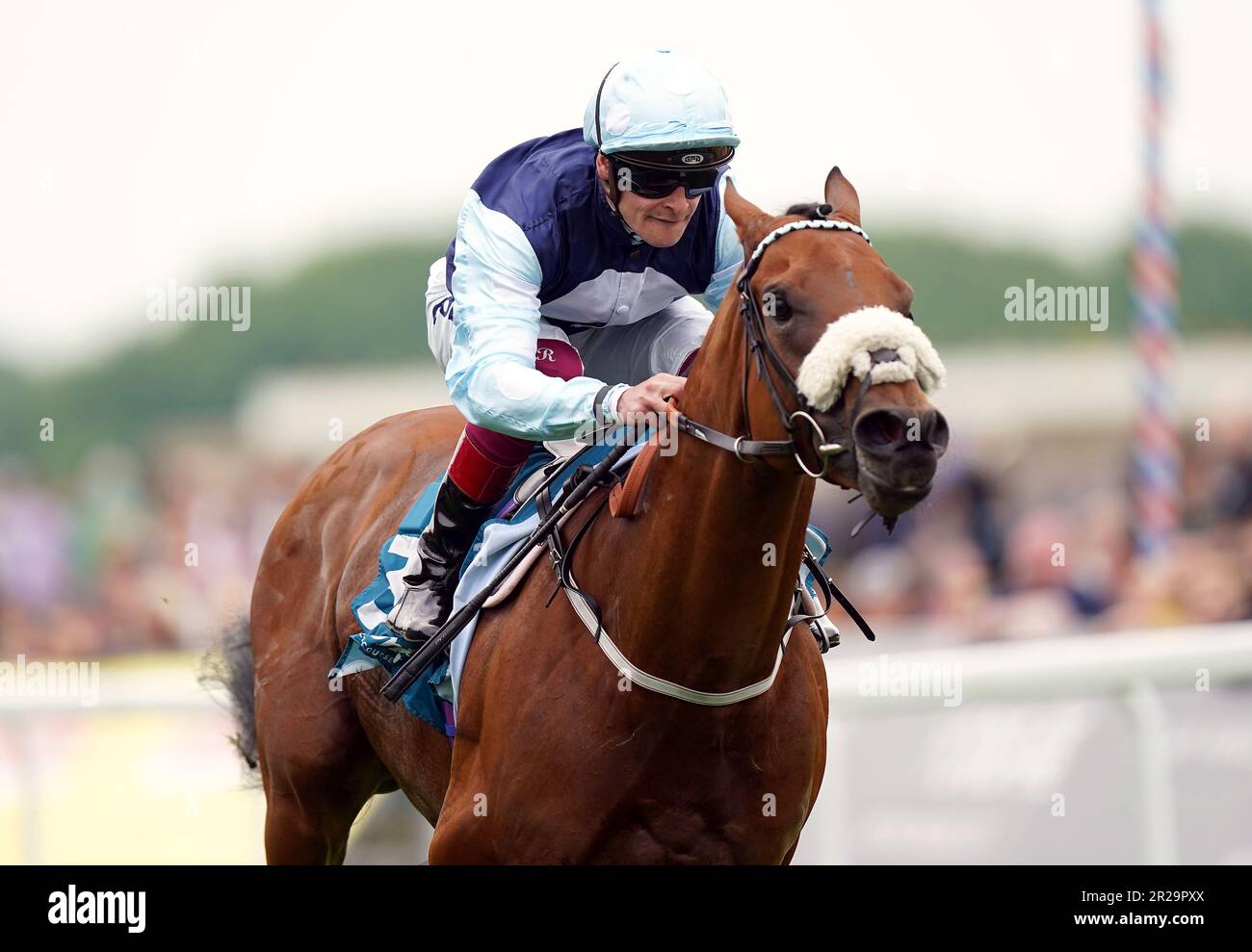 Regional geritten von Jockey Callum Rodriguez auf dem Weg zum Lindum ...