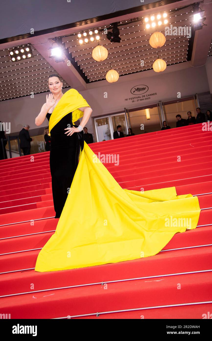 Adriana Lima poses for photographers upon arrival at the premiere of ...