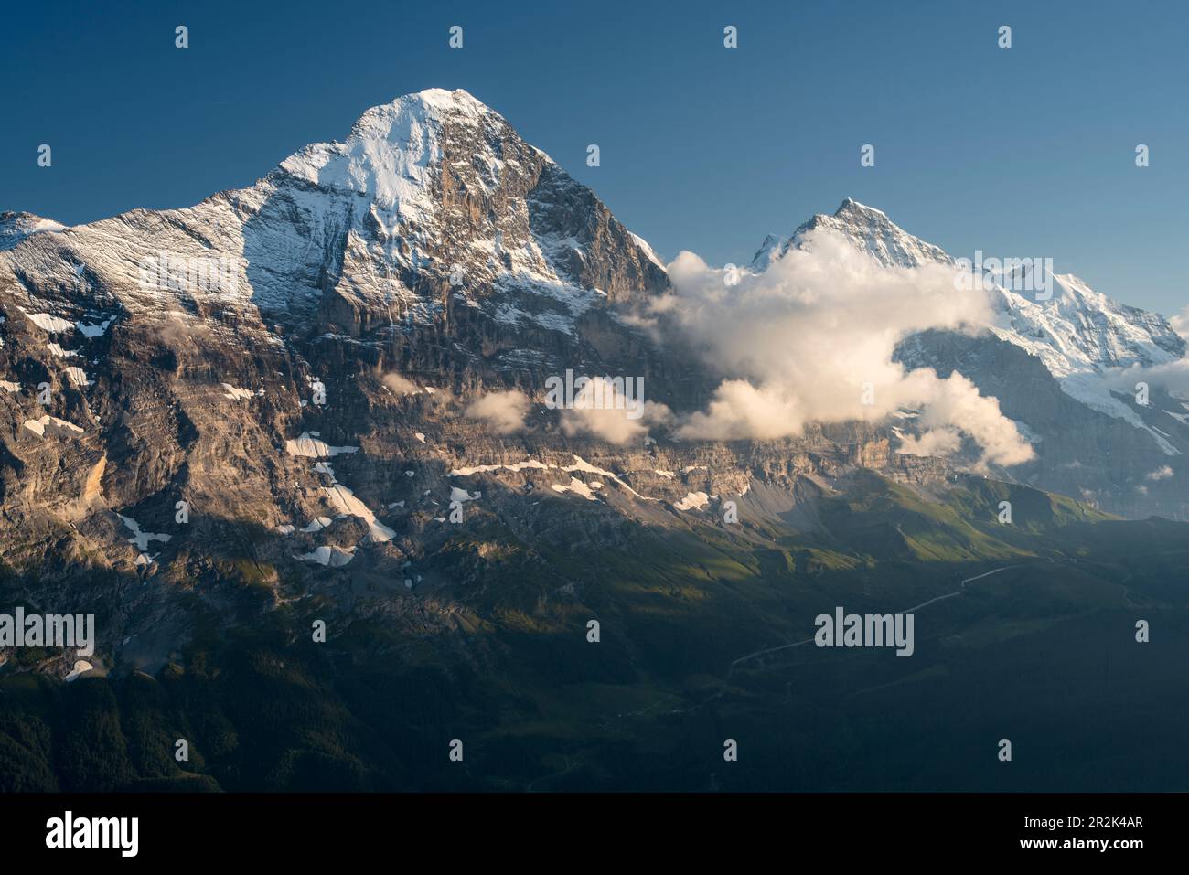 Eiger nordwand von gipfeln -Fotos und -Bildmaterial in hoher Auflösung ...