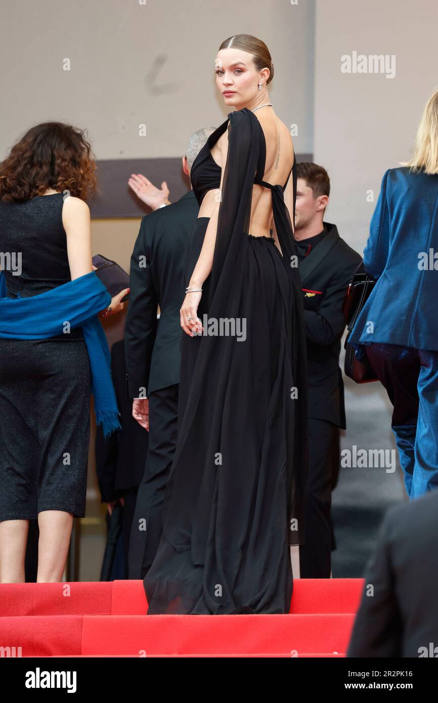 Josephine Skriver nimmt am 20. Mai 2023 am Filmfestival 76. in Cannes ...