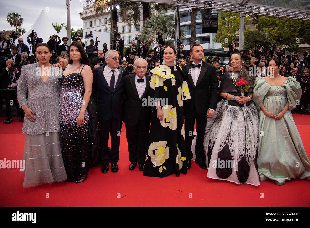 Janae Collins, from left, Cara Jade Myers, Robert De Niro, director ...