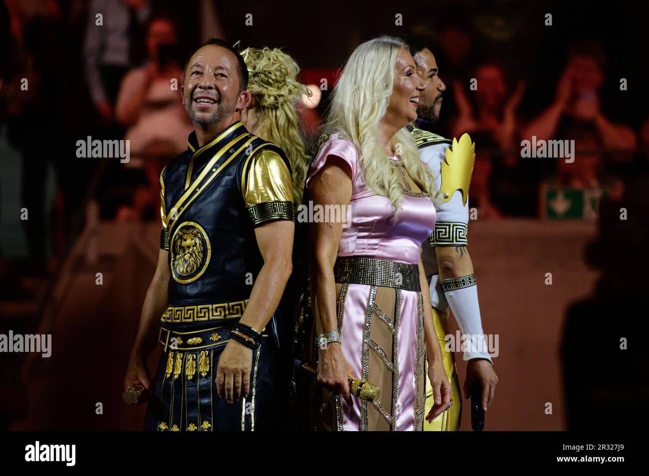 DJ Bobo bei der großen DJ Bobo-Tour, das beste aus 30 Jahre Show in der ...