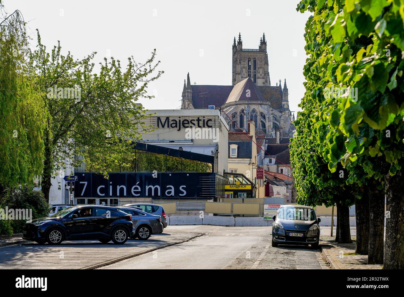 Meaux, Frankreich - 18. Mai 2023 : Fassade des ehemaligen historischen ...