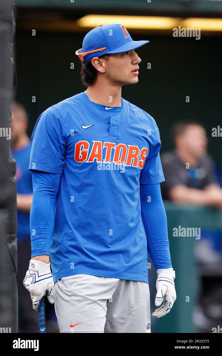 Florida Gators first baseman Jac Caglianone (14) warms up prior to the ...