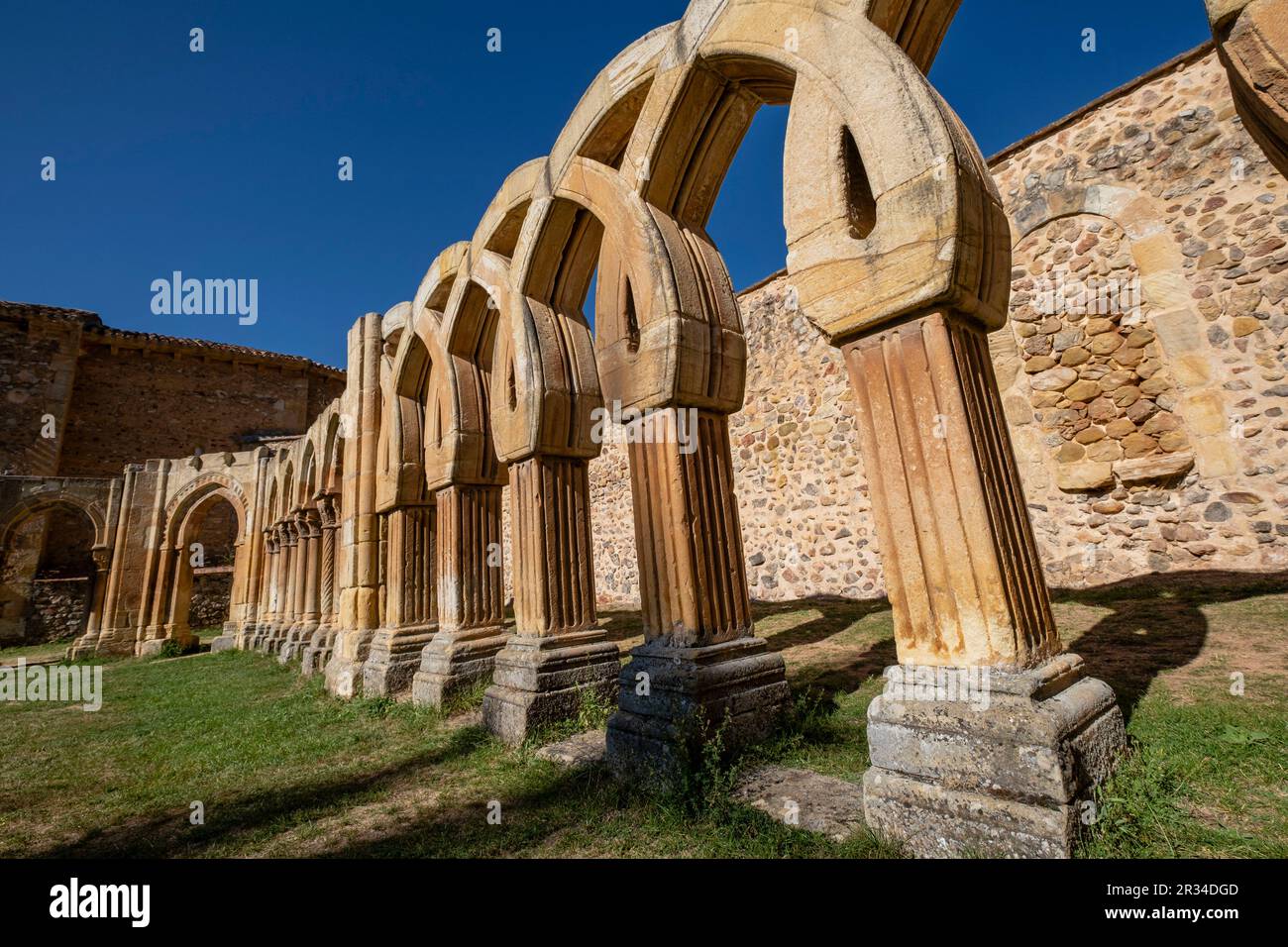 Klosterbögen, Kloster San Juan de Duero, kastilische romanische ...