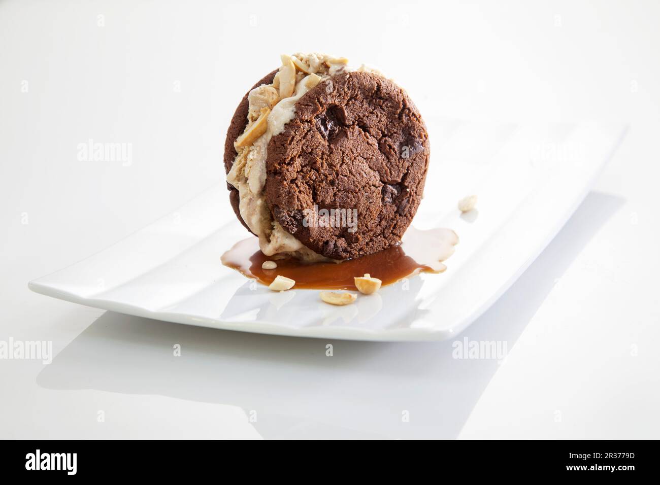 Sandwich cookie -Fotos und -Bildmaterial in hoher Auflösung – Alamy