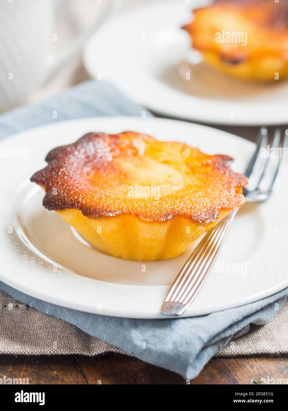 Vanillepudding torte portugal -Fotos und -Bildmaterial in hoher ...
