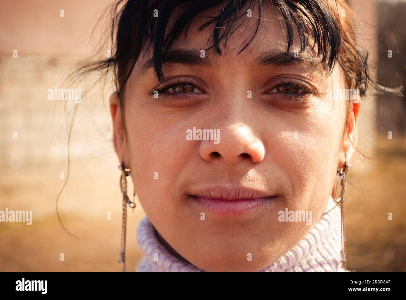 Schöne zigeunerin -Fotos und -Bildmaterial in hoher Auflösung – Alamy