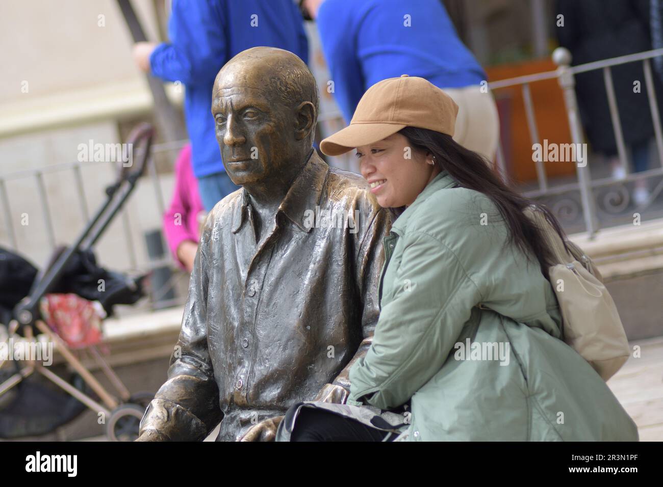 Statua di pablo ruiz picasso -Fotos und -Bildmaterial in hoher Auflösung – Alamy