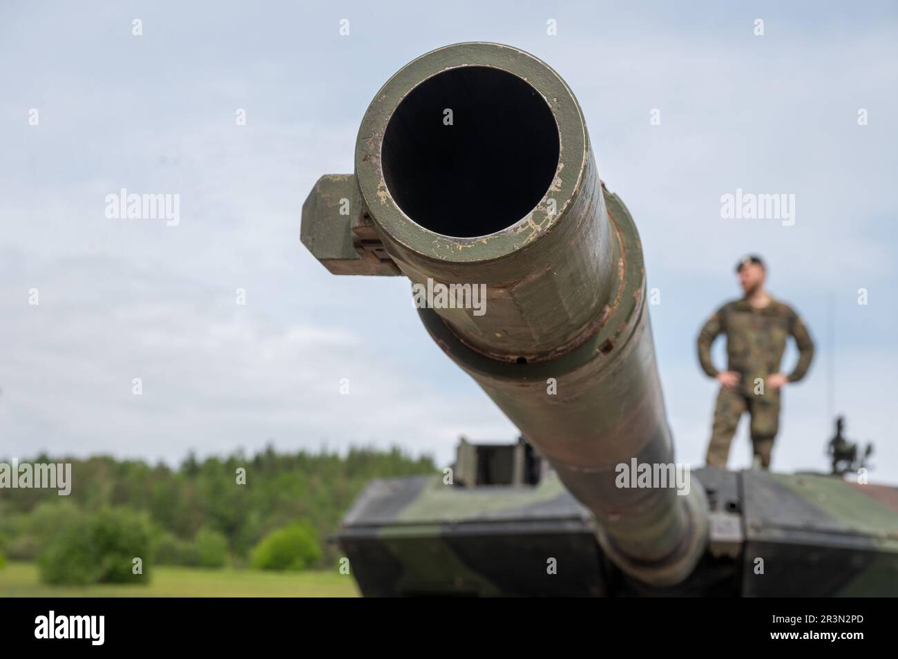 Pfreimd, Deutschland. 24. Mai 2023. Ein Leopard II A6 Hauptpanzer des ...
