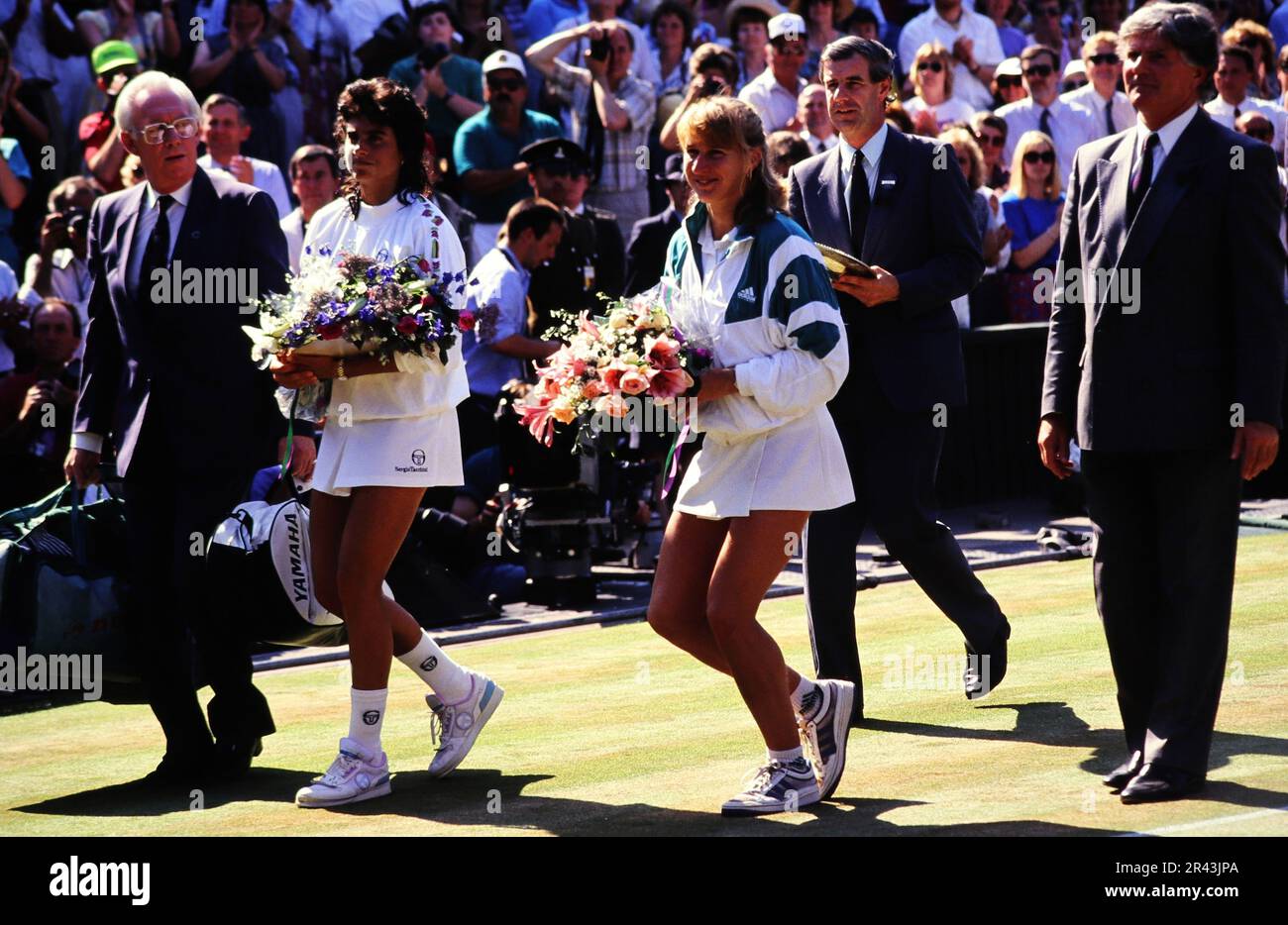 Gabriela sabatini steffi graf -Fotos und -Bildmaterial in hoher ...