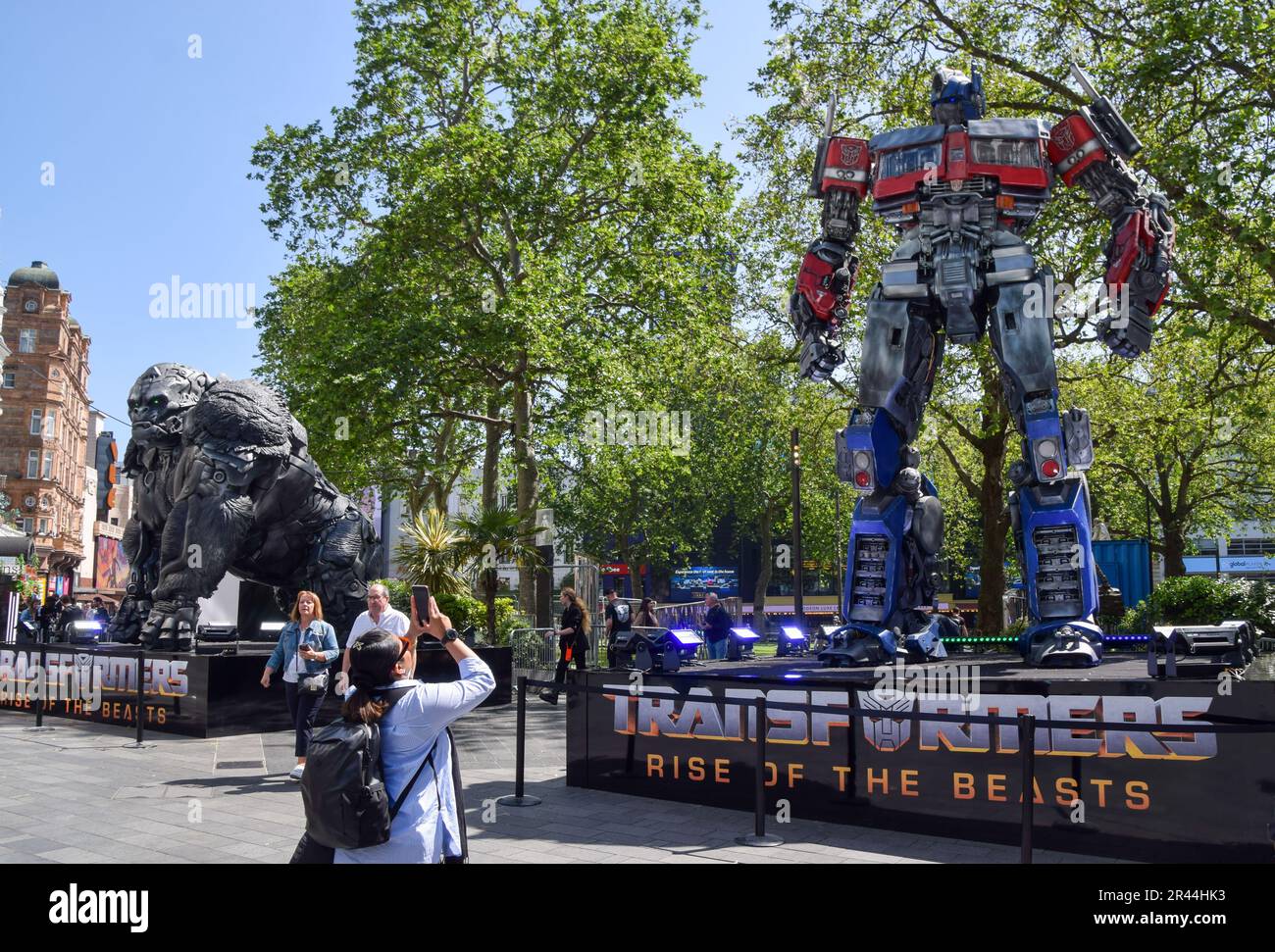 Logo transformers optimus prime -Fotos und -Bildmaterial in hoher ...