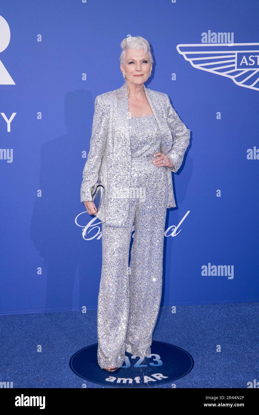 May Musk poses for photographers upon arrival at the amfAR Cinema ...