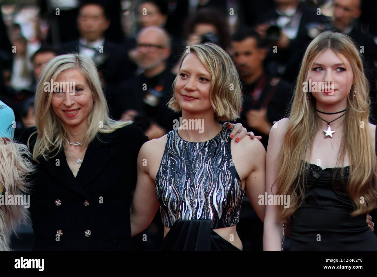 Jessica hausner und mia wasikowska -Fotos und -Bildmaterial in hoher Auflösung – Alamy