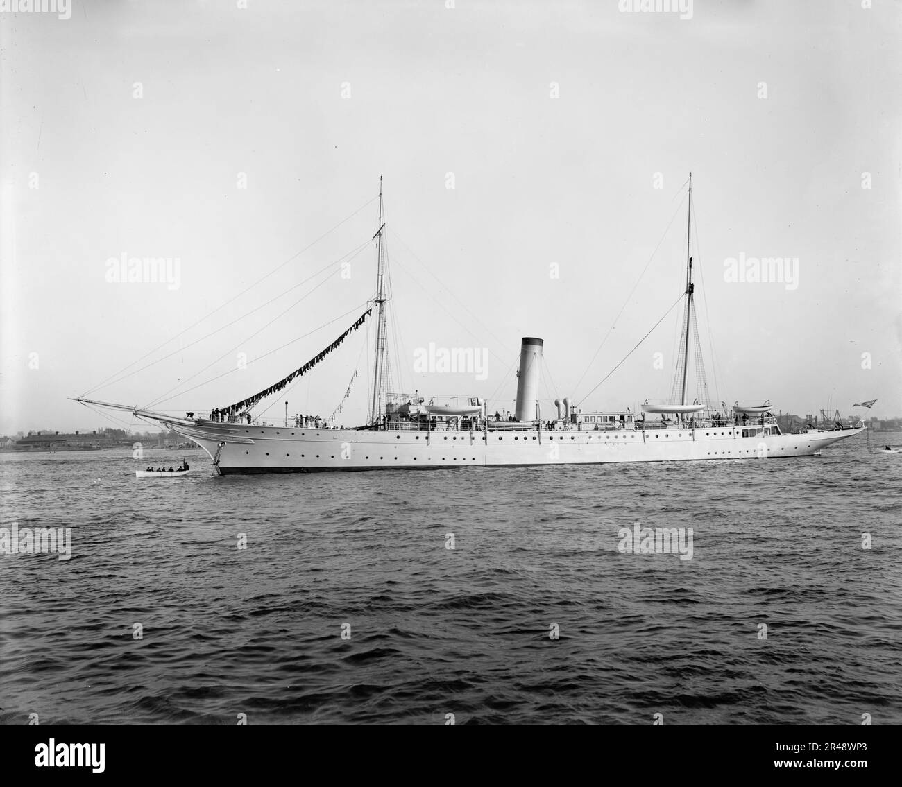 U.S.S. Mayflower, zwischen 1898 und 1901. Das Motorschiff wurde ...