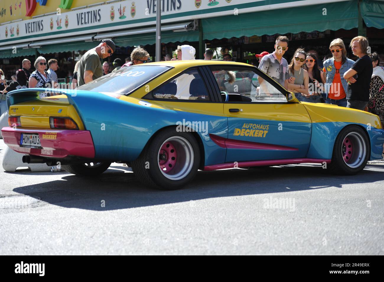 PALMA, SPANIEN - 20 2023. APRIL : Manni Manta AT - Ballermann 2023 ...