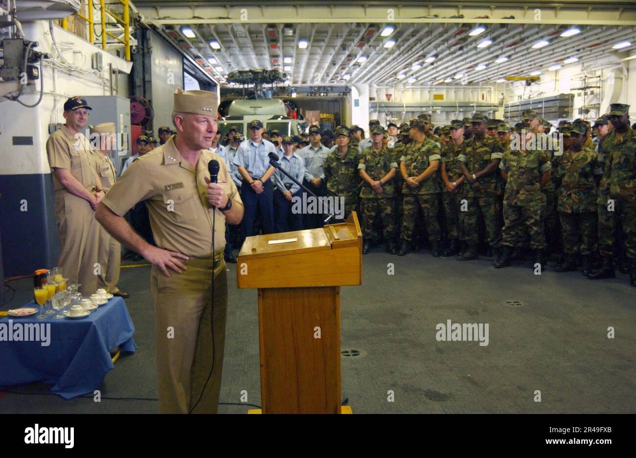 Admiral gerald hoewing -Fotos und -Bildmaterial in hoher Auflösung – Alamy