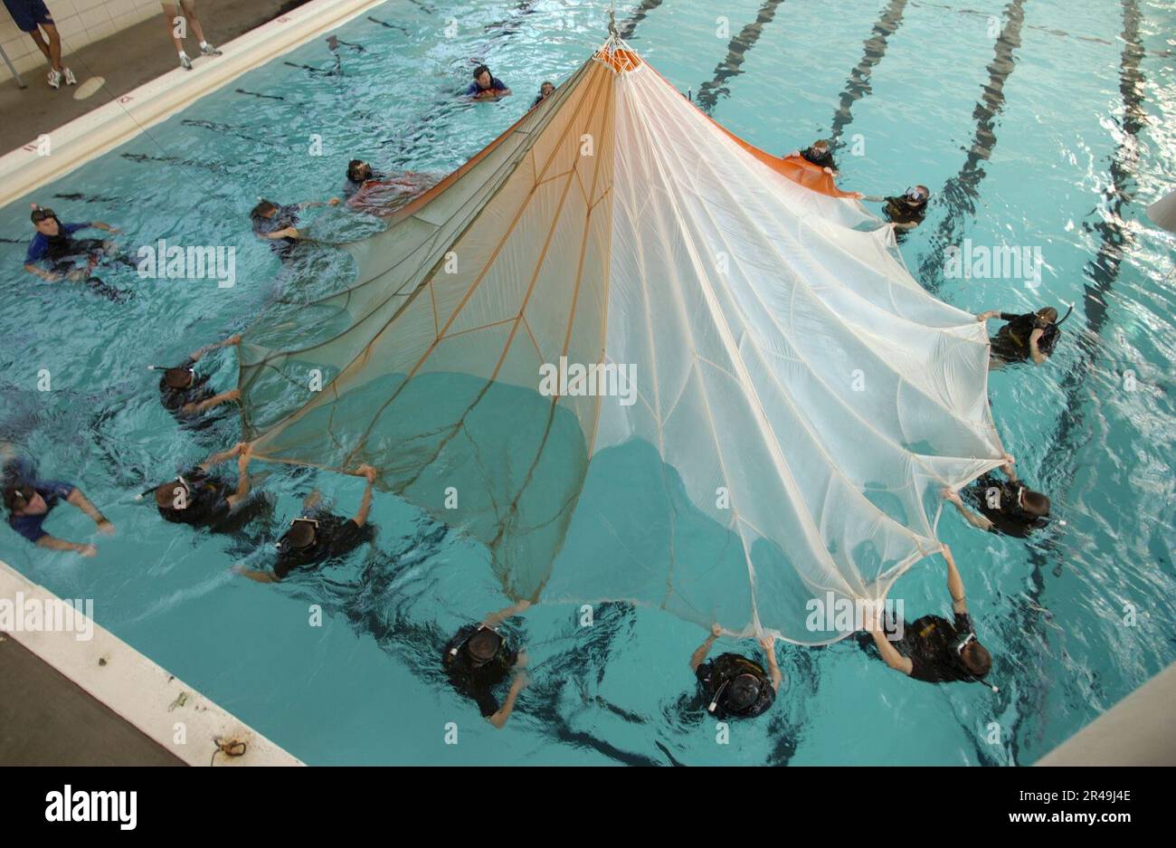 Aviation rescue swimmer school -Fotos und -Bildmaterial in hoher ...