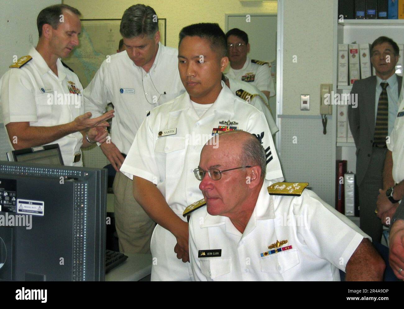 Task force sieben vier kommandant -Fotos und -Bildmaterial in hoher ...