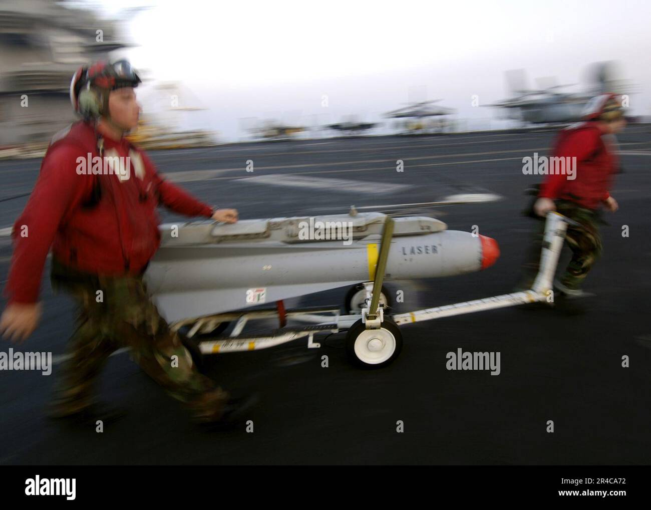 Assigned to the checkmates of strike fighter squadron vfa 211 -Fotos ...