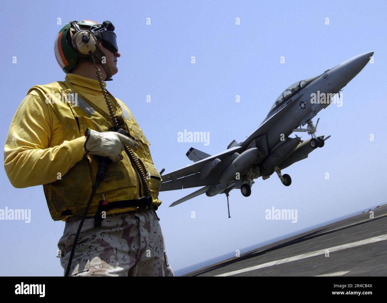 Assigned to the checkmates of strike fighter squadron vfa 211 -Fotos ...